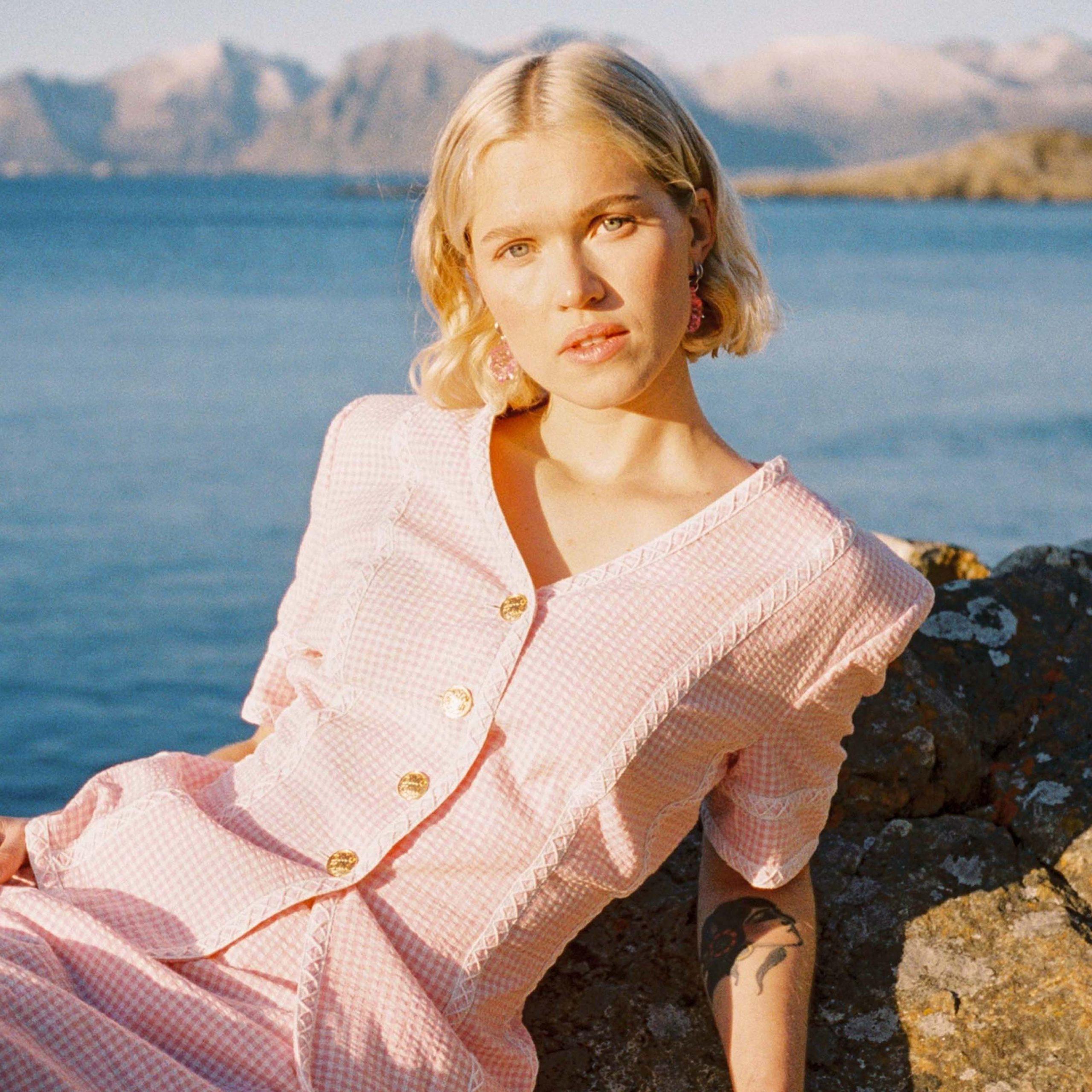 Artister | All Things Live